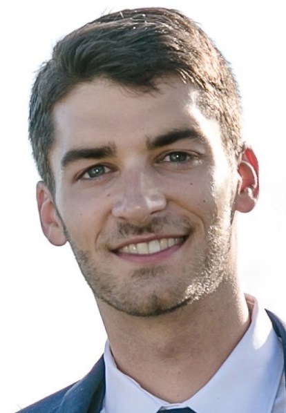 2014 Best Writing Contest Winners « The Fifth Down